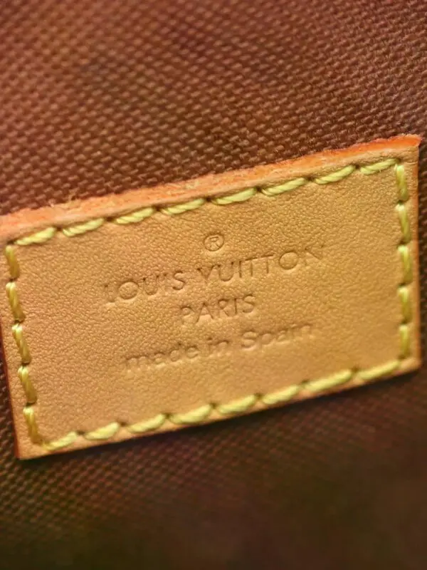 LOUIS VUITTON 2021 Fold Me Bucket Bag