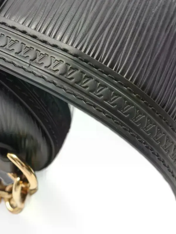 LOUIS VUITTON 2021s Papillon Trunk Mini Bag