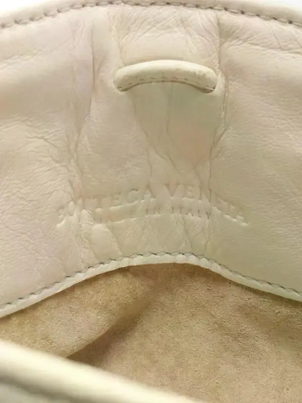 Bottega Veneta White Calf Leather Intrecciato Shoulder Bag - Neutrals