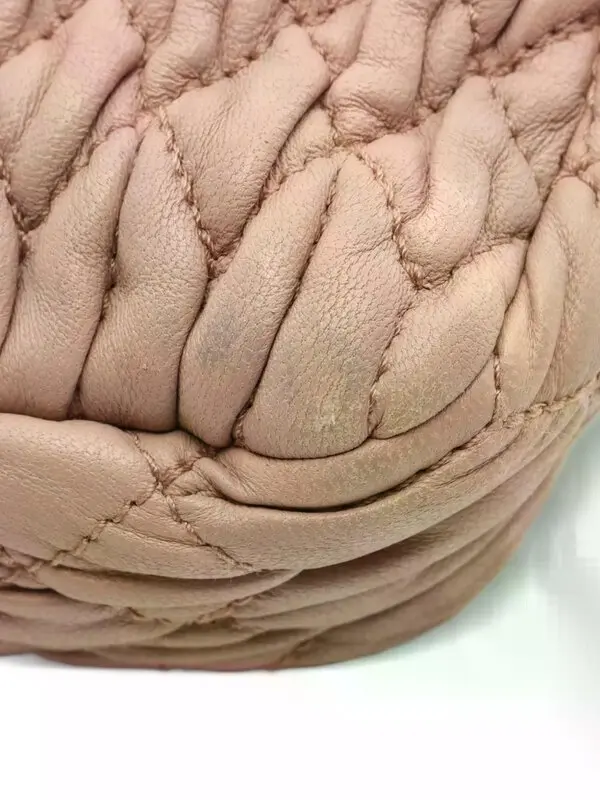 Miu Miu 2000s Matelassé Shoulder Bag - Pink