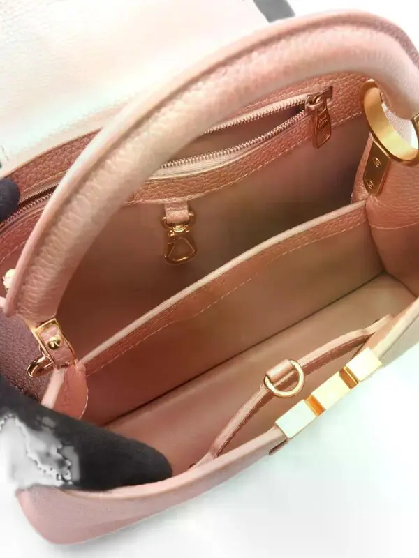 LOUIS VUITTON Capucines Bb Tote Bag - Pink