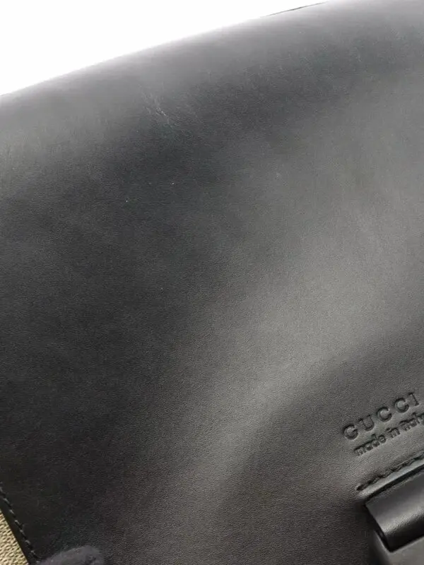 Gucci 2000s Gg Supreme Messenger Bag