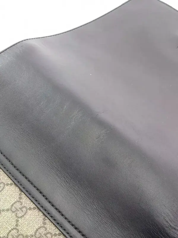 Gucci 2000s Gg Supreme Messenger Bag