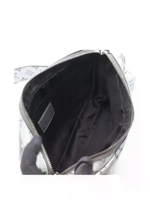 LOUIS VUITTON 2017 Monogram Reflective Messenger Bag