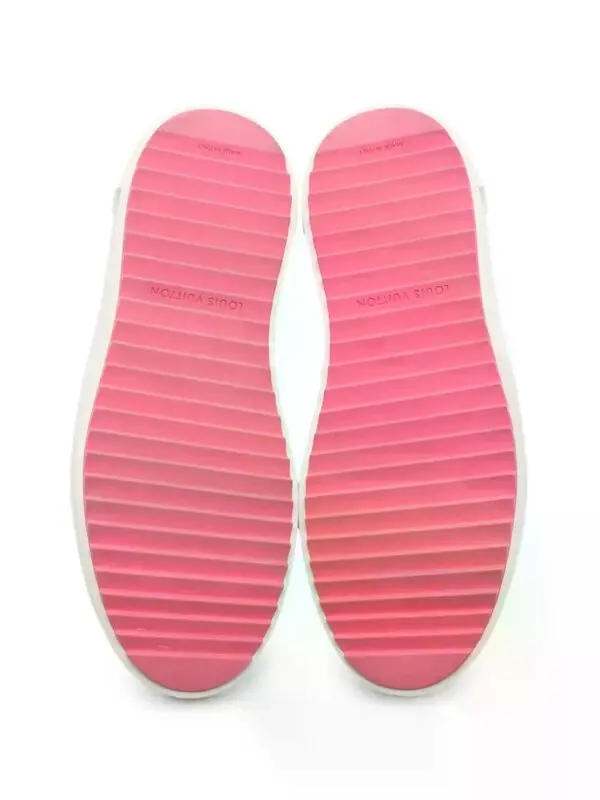 LOUIS VUITTON 2022 Time Out Monogram Sneakers