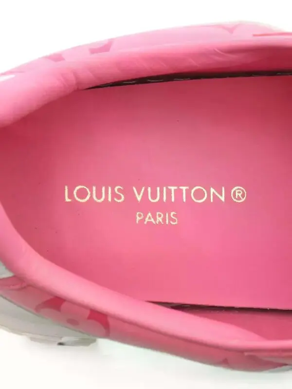 LOUIS VUITTON 2022 Time Out Monogram Sneakers