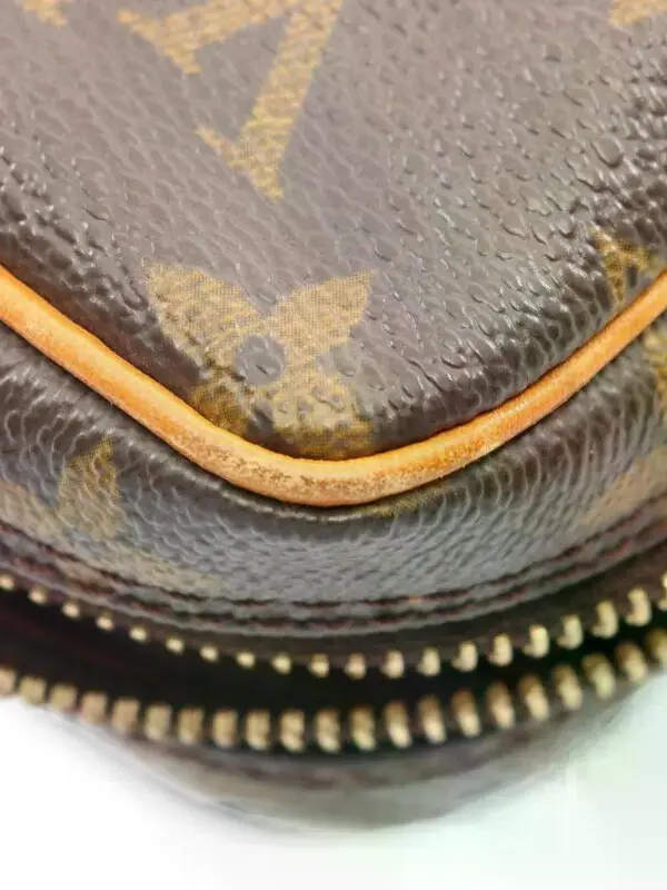LOUIS VUITTON 2001 Danube Shoulder Bag