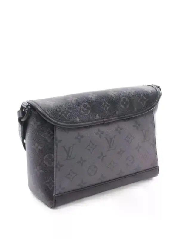 LOUIS VUITTON Eclipse Reverse Monogram Messenger Bag