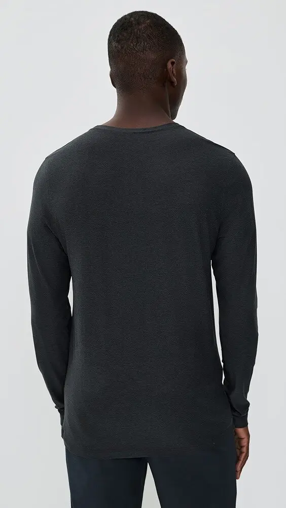 Vuori Long Sleeve Strato Tech Tee