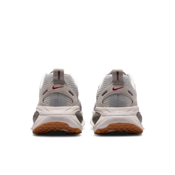 Nike Vomero 18 Road Running Shoes