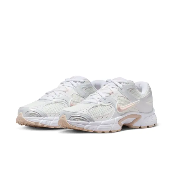Nike V5 Rnr Athletic Sneakers