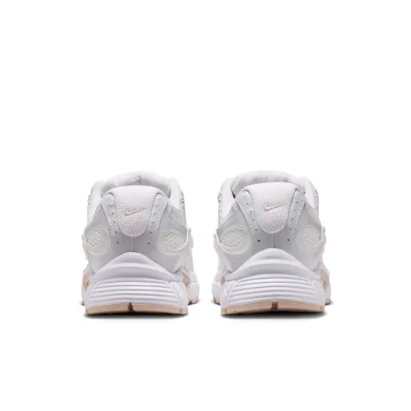 Nike V5 Rnr Athletic Sneakers
