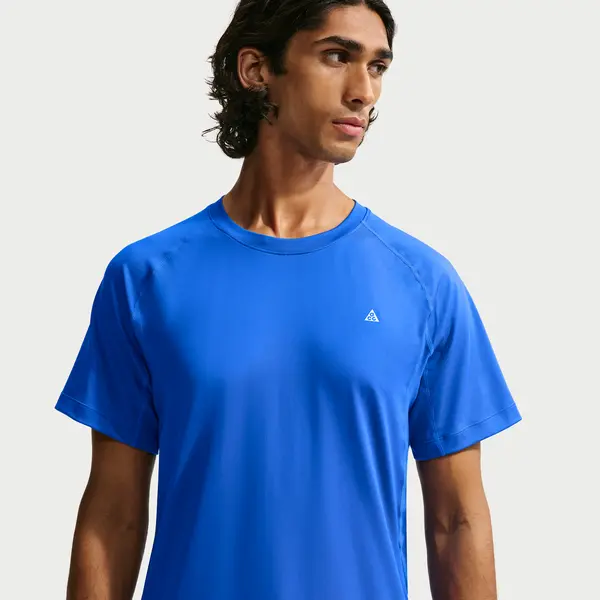 Nike Wildsee" Dri-fit Base Layer Top - Blue