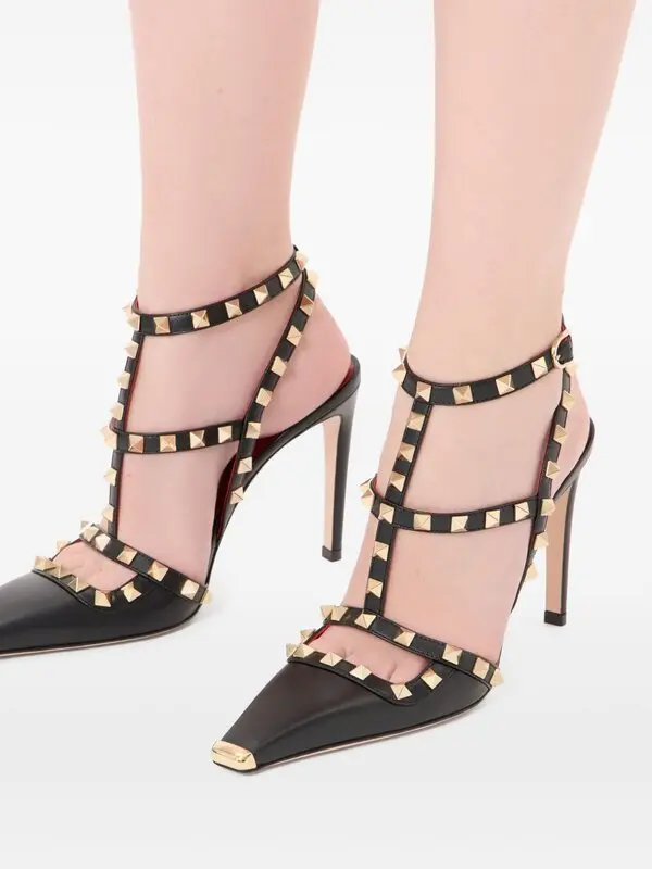 Valentino Garavani Rockstud Leather Pumps