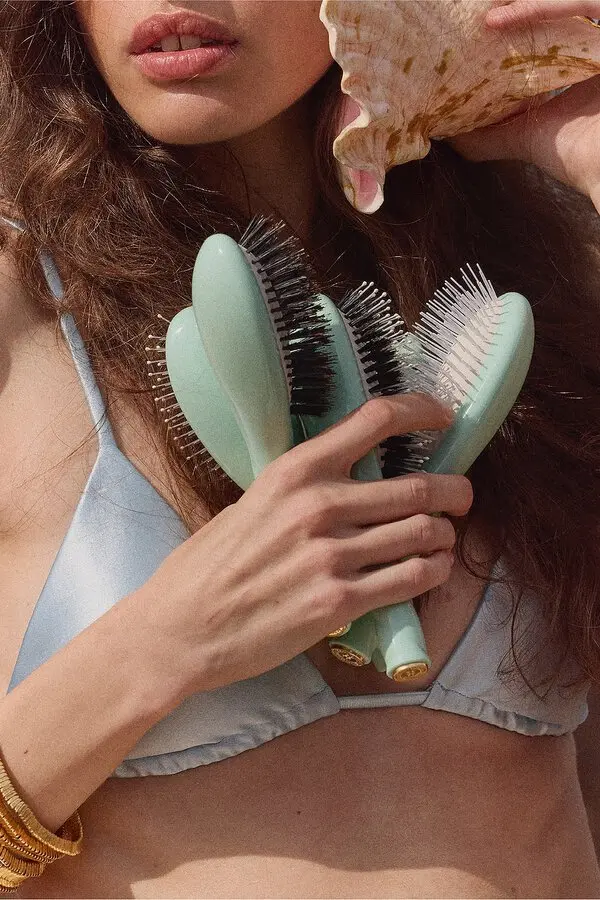 LA BONNE BROSSE Small Detangling Brush