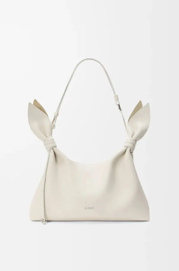 Loewe Medium Scarf Bag In Smooth Calfskin - Snow-white