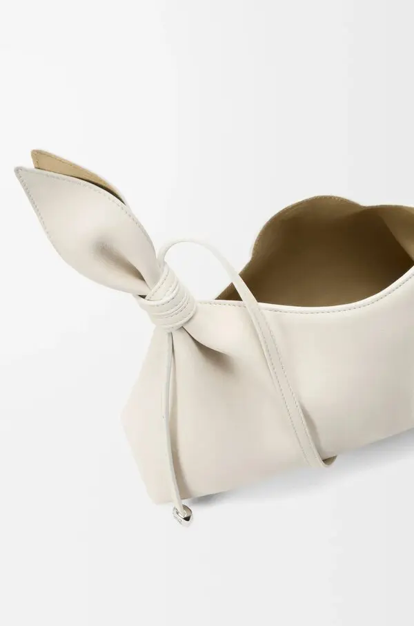 Loewe Medium Scarf Bag In Smooth Calfskin - Snow-white