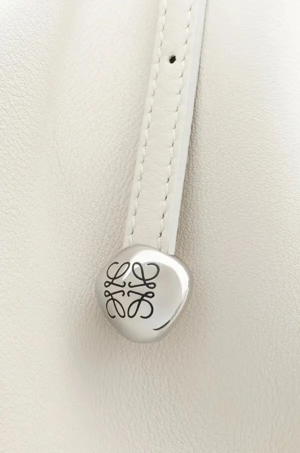 Loewe Medium Scarf Bag In Smooth Calfskin - Snow-white