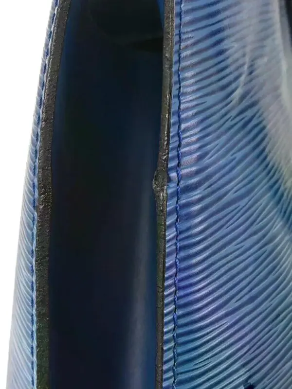 LOUIS VUITTON 1994 Epi Cluny Shoulder Bag