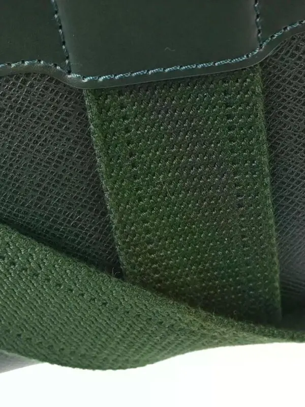 LOUIS VUITTON Reporter Pm Shoulder Bag - Green