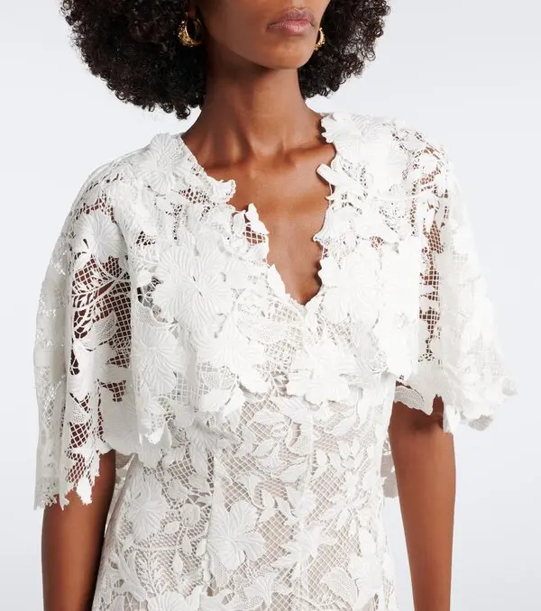 Oscar De La Renta Caped Floral Guipure Lace Gown