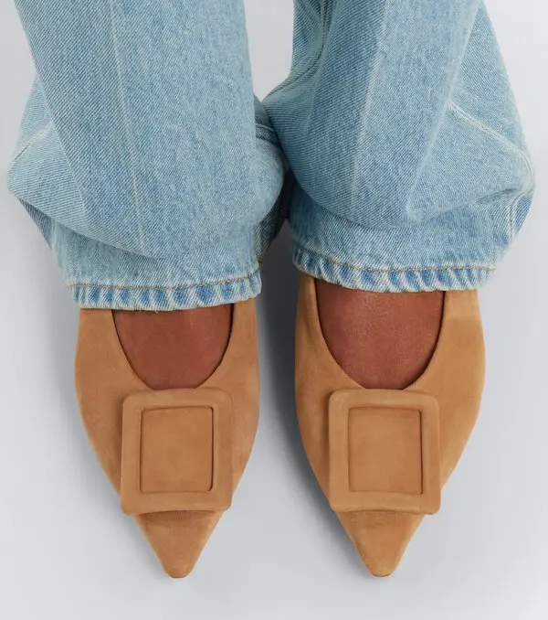 ROGER VIVIER Viv" Suede Ballet Flats - Beige