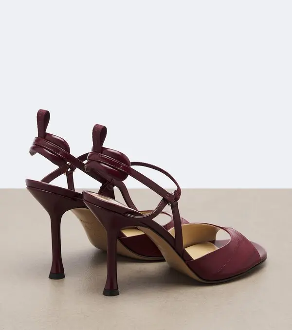 Fendi Colibrì Leather Sandals