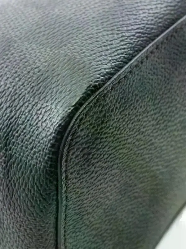 LOUIS VUITTON 2019 Pm Cube De Langemont Wash Bag