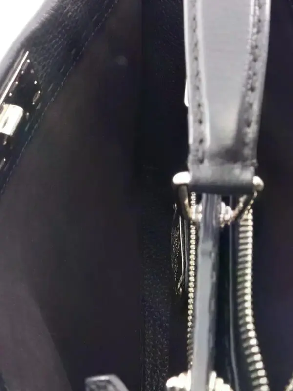 Fendi Selleria Peekaboo Business Bag - Black