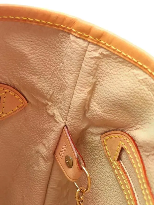 LOUIS VUITTON 2001 Pm Monogram Bucket Handbag