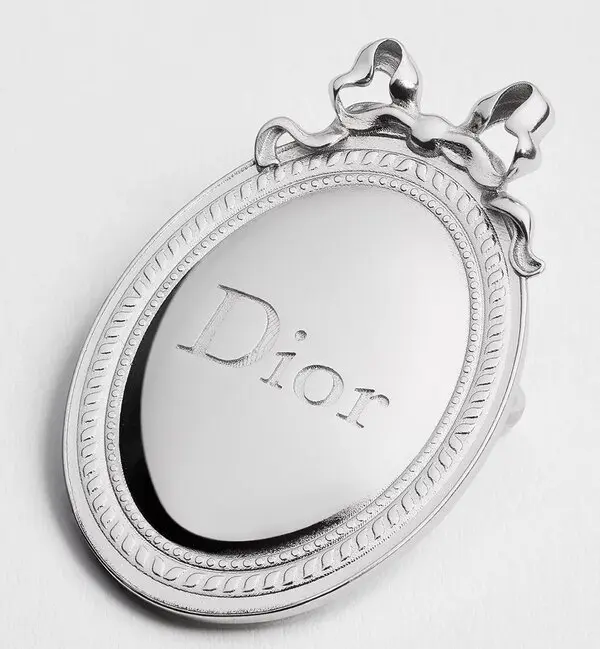 Dior Médaillon Brooch