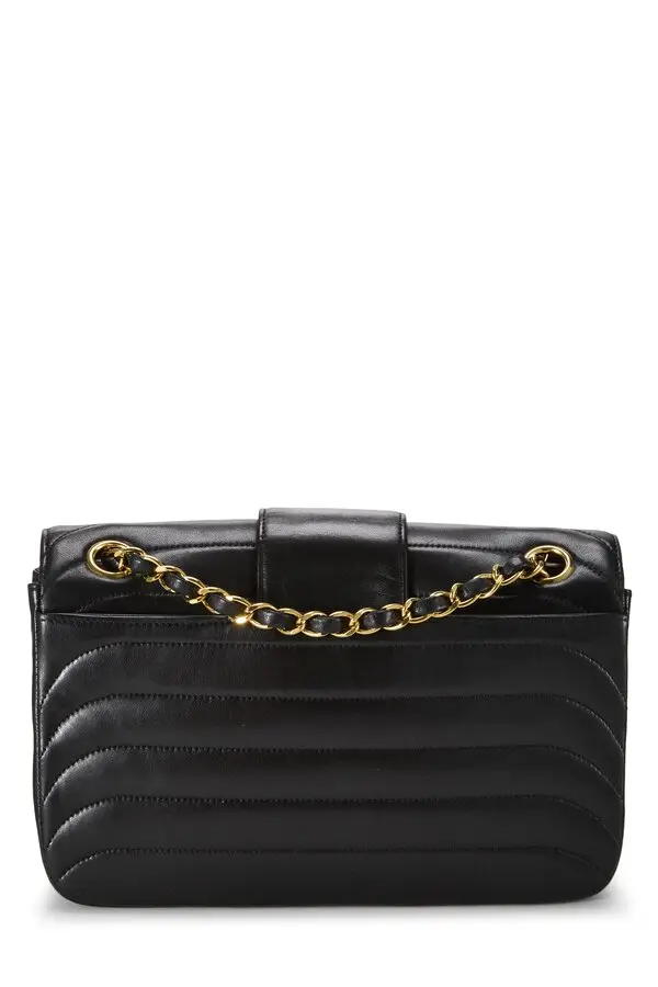 Chanel Lambskin Horizontal Flap 9