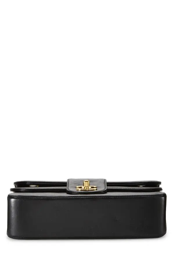 Chanel Lambskin Horizontal Flap 9