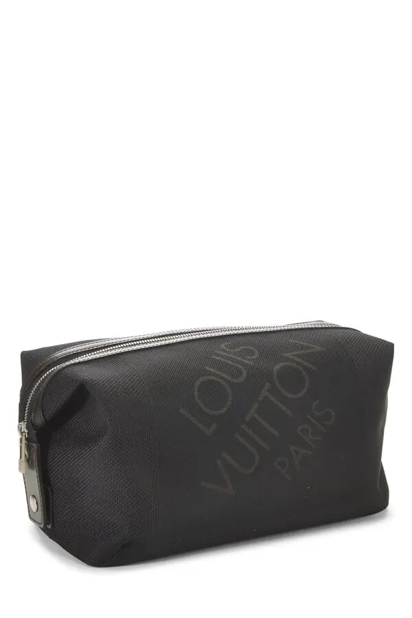LOUIS VUITTON Damier Geant Trousse Albatros