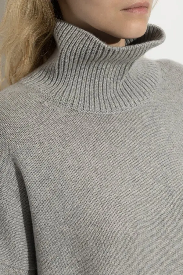 LISA YANG Cashmere Turtleneck ‘heidi