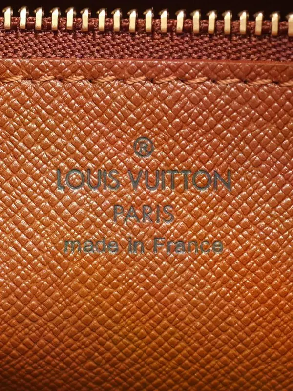 LOUIS VUITTON 2005 Monogram Trocadero 27 Crossbody Bag
