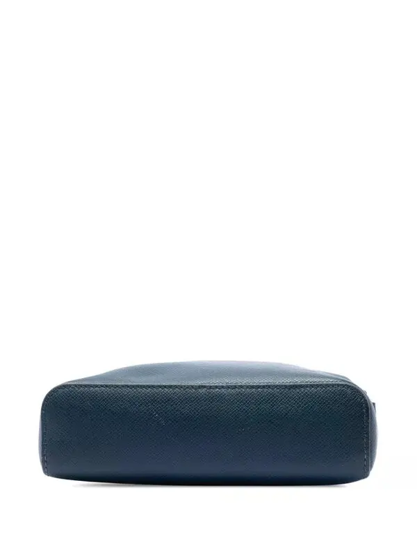 LOUIS VUITTON 2017 Taiga Anton Pochette Crossbody Bag