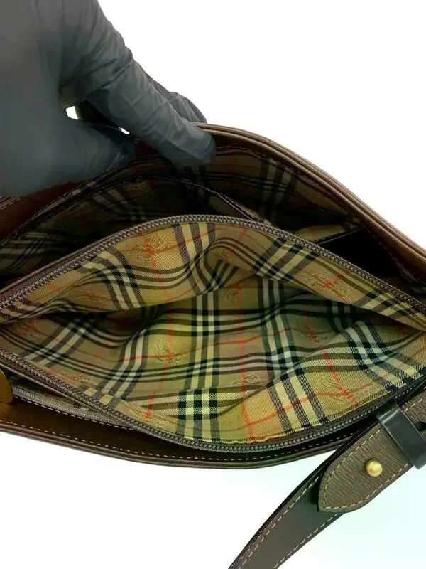 Burberry 2000-2017 Leather Shoulder Bag