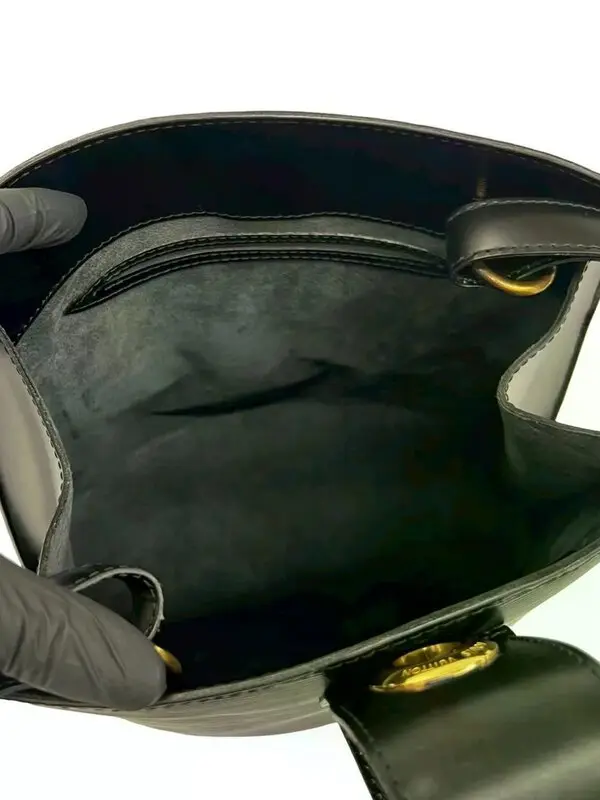 LOUIS VUITTON 1996 Epi Cluny Shoulder Bag