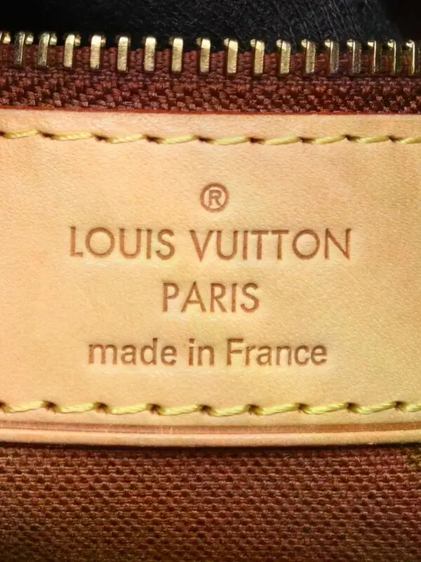 LOUIS VUITTON 2010 Monogram Batignolles Vertical Tote Bag