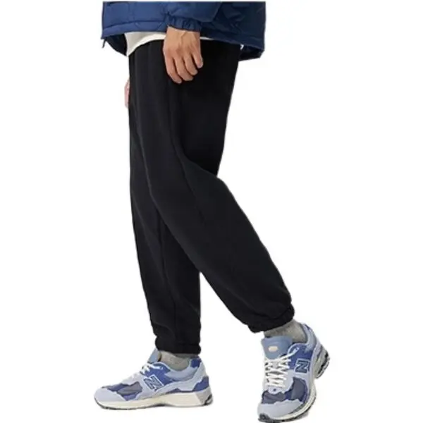 NEW BALANCE Unissentials French Terry Sweatpant Asia Sizing - Black