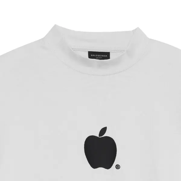 Balenciaga Be Different' T-shirt