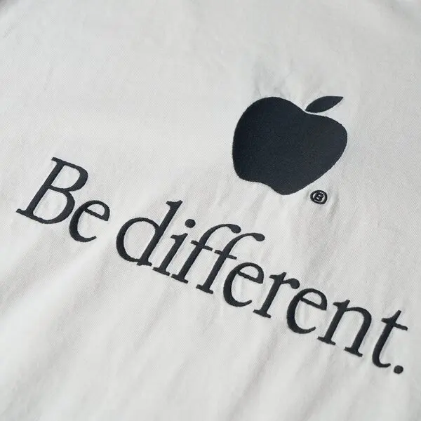 Balenciaga Be Different' T-shirt