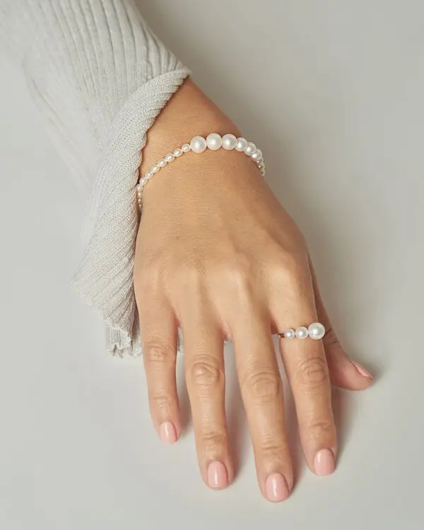 POPPY FINCH Graduated Freshwater Pearl Bracelet