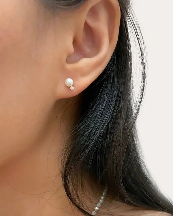 POPPY FINCH Diamond & Freshwater Pearl Stud Earrings