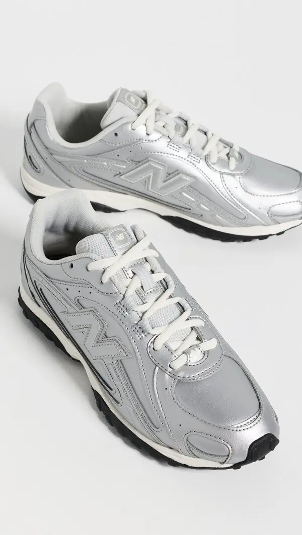 NEW BALANCE 204l Sneakers M 7.5/ W