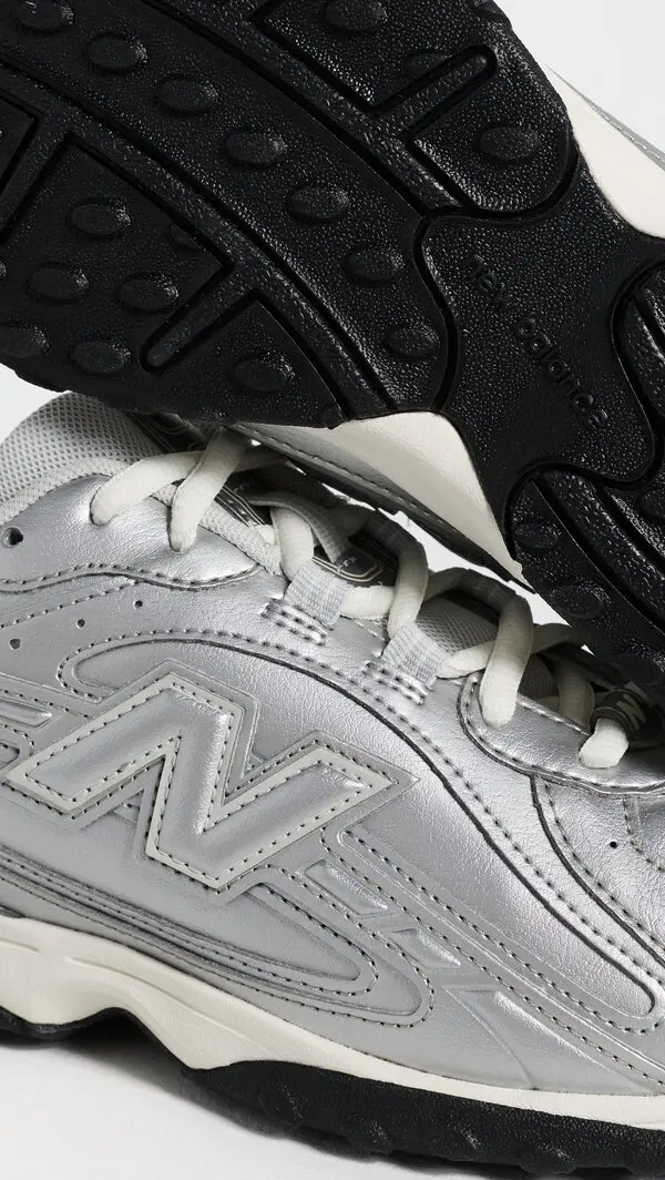 NEW BALANCE 204l Sneakers M 7.5/ W