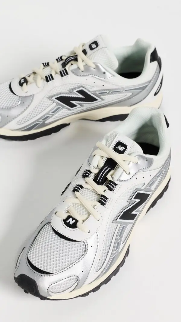 NEW BALANCE 204l Sneakers M 4/ W