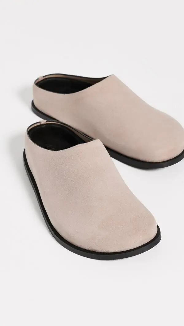A.emery Lou Clogs