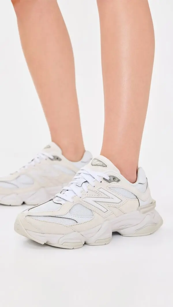 NEW BALANCE 9060 Low Top Sneakers - Grey/white